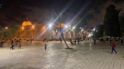مباشر بث صلاة العشاء والتراويح من المسجد الأقصى المبارك 10 رمضان 1443