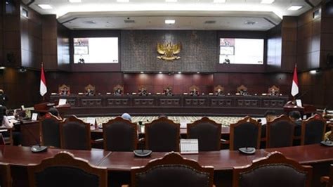 Mk Kabulkan Gugatan Batas Usia Capres Cawapres 40 Tahun Atau Punya