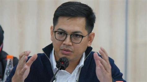 Daftar 14 Artis Yang Jadi Anggota Dpr 2019 2024 Krisdayanti Hingga
