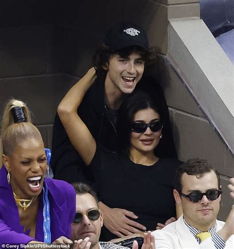 Look At Me Timothee Chalamet Kylie Jenner Joined Her Single Sisters