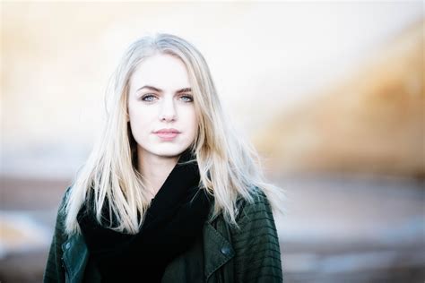2000x1276 Blonde Face Portrait Model Women Wallpaper Coolwallpapers Me