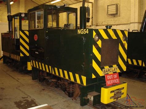 andrew barclays narrow gauge type 0 4 0 locomotive shunter train