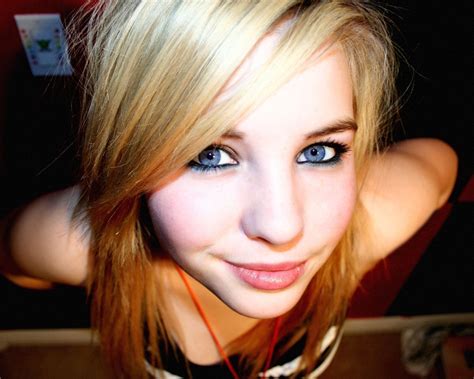 1920x1200 Blonde Blue Eyes Eyes Wallpaper Coolwallpapers Me