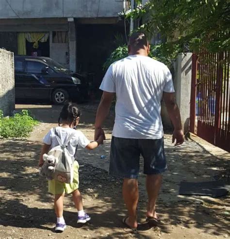 Mom Secretly Photographs Husband And Daughter Holding Hands As Years Go