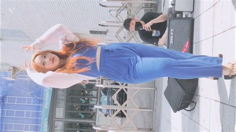 댄스팀 걸스온탑 Girlsontap 보윤 직캠 Lipandhip Hyuna 현아 220717[신촌 버스킹] Vita Youtube