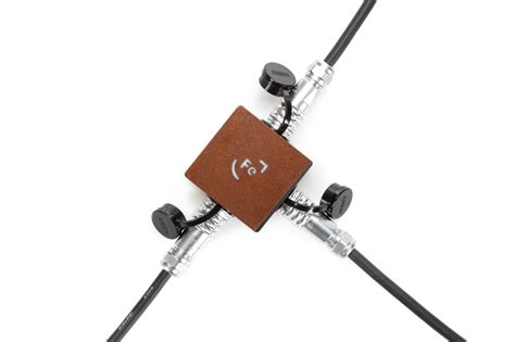 Ferrum Power Splitter Ferrum