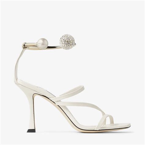Ottilia 90 金水晶和珍珠带饰拿铁色皮革凉鞋 新品系列 Jimmy Choo