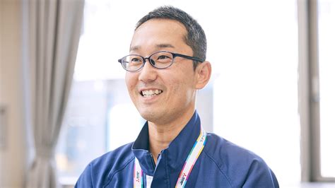 縁の下の力持ち。ロスのない換気で、笑顔をつくる。 しあわせをシェアしよう。 三菱電機