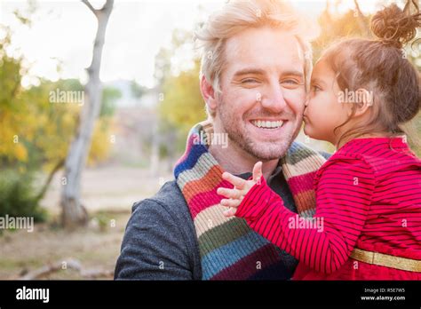 Bébé Métisse Banque Dimage Et Photos Alamy