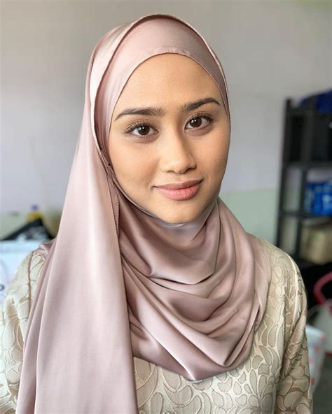 Pin By Entertainment On Aidiliahilda Beautiful Hijab Asian Model