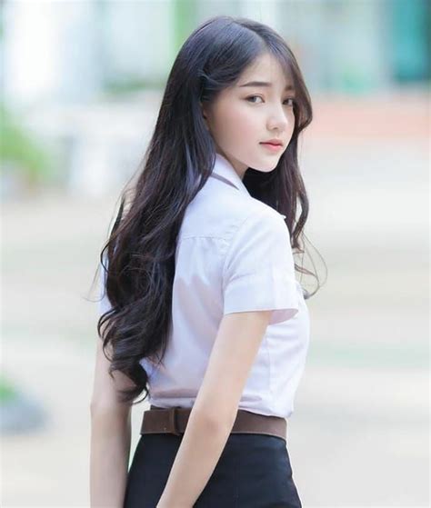 รวมสาวสวยกับชุดนักศึกษา น่ารักๆ Open Esan