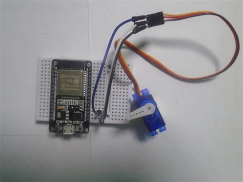 how to control a servo motor from a webpage with the esp32 everything