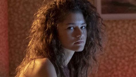 Euphoria Terá Morte De Rue Zendaya Fala Da 3ª Temporada Mix De Séries