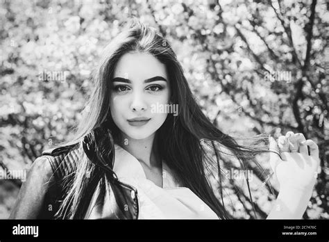 Sakura Printemps Japon Banque Dimages Noir Et Blanc Alamy