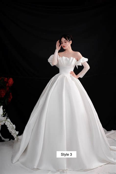 Puffy Or Long Sleeves Elegant White Satin Ball Gown Wedding Dress With