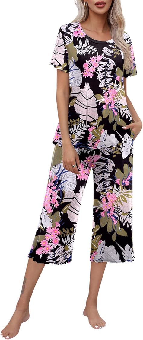 Ekouaer Womens Pajamas Set Short Sleeve Top With Capri Pants Pjs