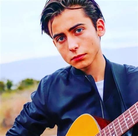 Aidan Gallagher Chicos Famosos Te Amo Flaco Chicos Atractivos