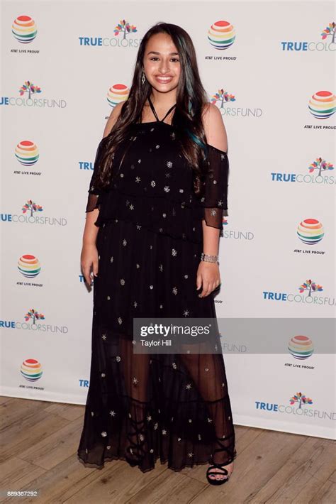 Jazz Jennings Attends Cyndi Laupers 2017 Home For The Holidays