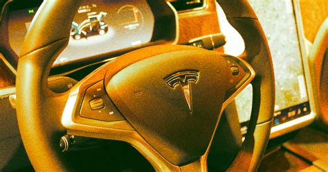 Tesla Forced To Face Lawsuit By Drivers Who Says Elon Misled About