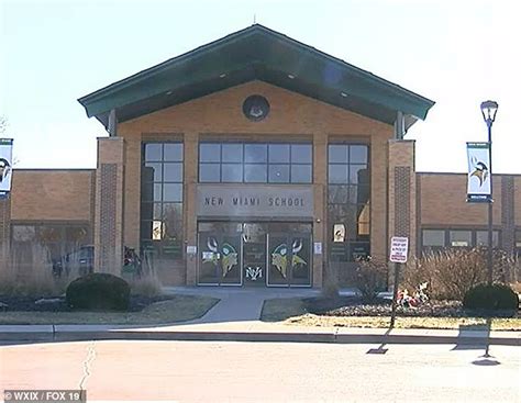 Ohio Softball Coach 31 Faces Years In Prison After She Had Sex With