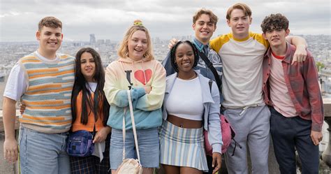 Every Easter Egg In Heartstopper Season 2 Netflix Tudum