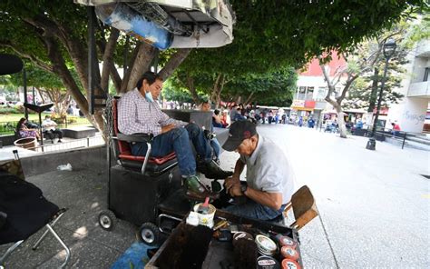 Con Un Flamazo Hace Brillar El Calzado El Sol De Acapulco Noticias