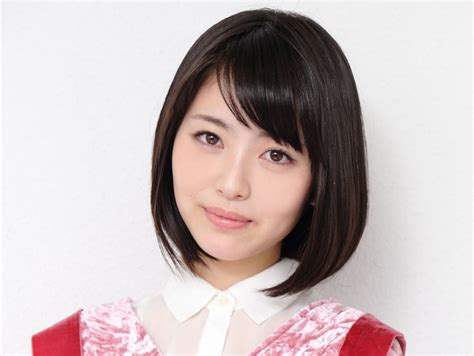 浜辺美波の裏アカウントが見つかる 事務所も認めざるを得ず！男の手が写った投稿も Hachibachi