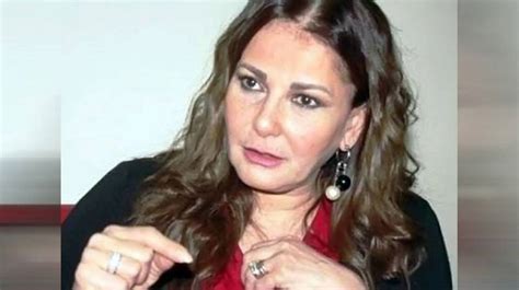 آثار الحكيم تعلن اعتزالها أريد التقرّب إلى الله Laha Magazine
