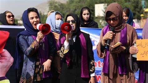Afghanistan Taliban Break Up Womens Rights Protest In Kabul Bbc News
