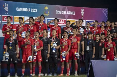 Timnas Indonesia U 22 Juara Sea Games 2023 Jokowi Hadiah Nanti