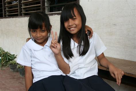 asia philippines cebu preteens in school historicall… flickr