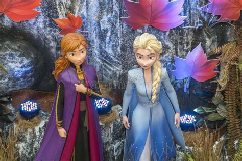 Princess Elsa And Anna From Frozen 2 Magical Journey This Event Is A