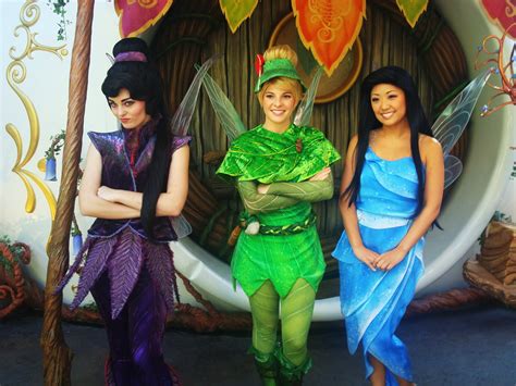 File Disney Fairies At Pixie Hollow Vidia Tinker Bell Silvermist 