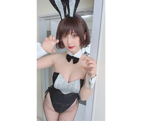 伊織もえ、バニーガールに扮して美デコルテ全開 Wwsチャンネル