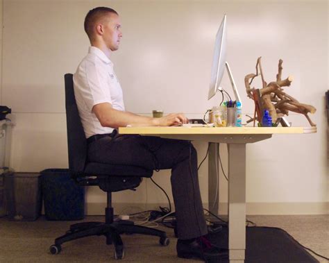 Proper Ergonomic Desk Setup