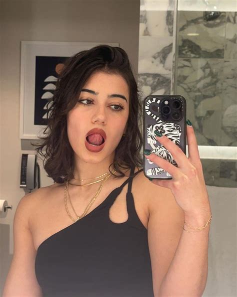 Sara And Her Sexy Mouth R Sarasaffarihot