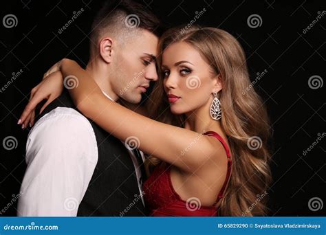 Histoire Damour Beaux Couples Sexy Femme Blonde Magnifique Et Homme