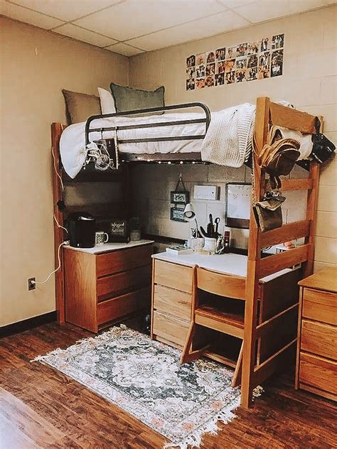 𝚎𝚍𝚒𝚝𝚎𝚍 𝚋𝚢 𝚓𝚊𝚍𝚎 𝚘𝚗 𝚕𝚒𝚐𝚑𝚝𝚛𝚘𝚘𝚖 Dream Dorm Room Cool Dorm Rooms Dorm Room