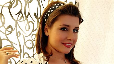 1080p Free Download Erica Campbell Stunning Model Bonito Smile