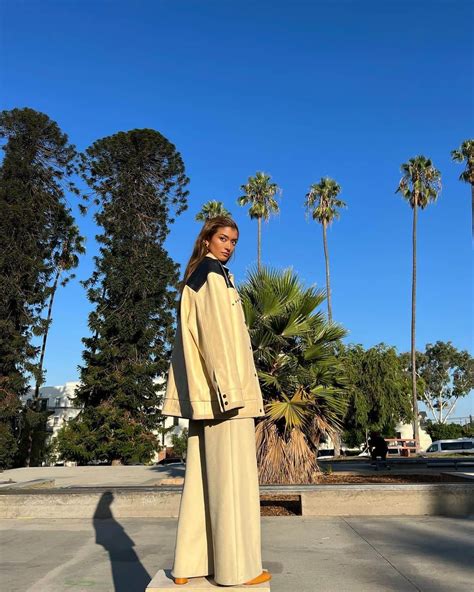ローラさんのインスタグラム写真 ローラinstagram 「behind The Scenes Of Louis Vuitton ×
