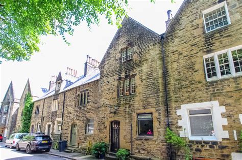 3 Bed Terraced House For Sale In Bank Buildings Meltham Holmfirth Hd9