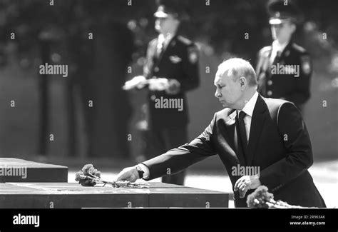 Russian President Putin Attends Wreath Laying At Tomb Of The Unknown