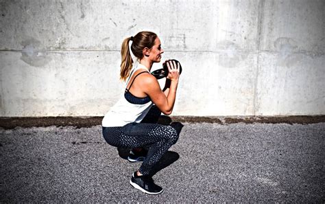 100 Squats A Day Challenge Heres What To Expect In A Month