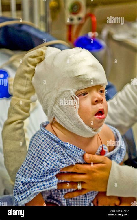 Spina Bifida Fotos Und Bildmaterial In Hoher Auflösung Alamy