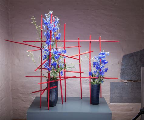 Ikebana By Ilse Beunen Modern Floral Arrangements Ikebana Ikebana