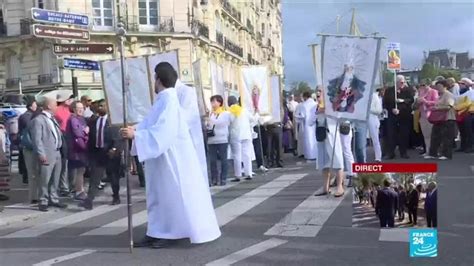 Fête De Lassomption La Procession Est Partie Du Chevet De Notre Dame
