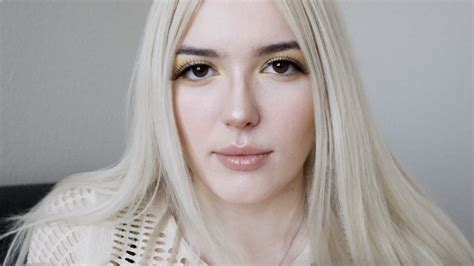 Goddess Ivy Grey