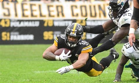 Jaylen Warren Player Props Odds Tips And Betting Trends For Week 9