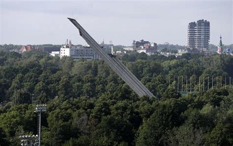 Video How The Soviet Monument In Rīga Was Toppled Article