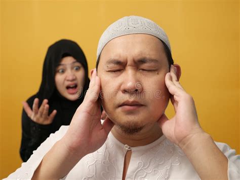 Asian Muslim Couple Husband And Wife Having Fight Argue And Screaming